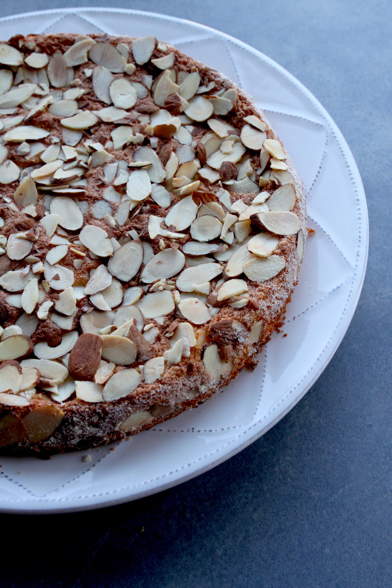 easy almond cake | gluten-free + dairy-free | zenbelly